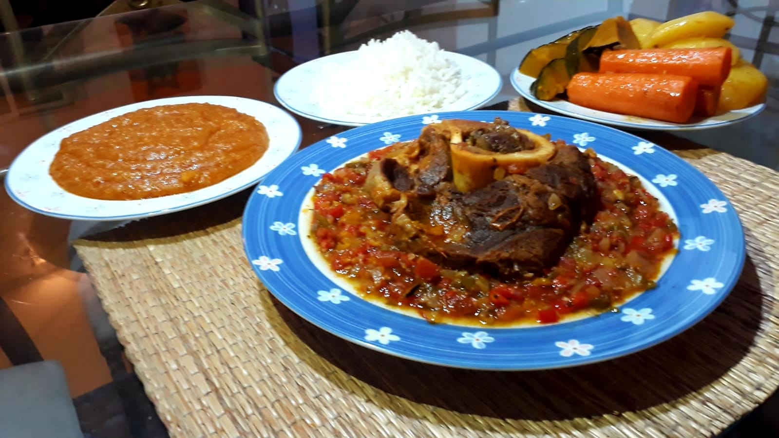 Beber,Comer e Amar...: Merlot Gheller e Chambaril pernambucano