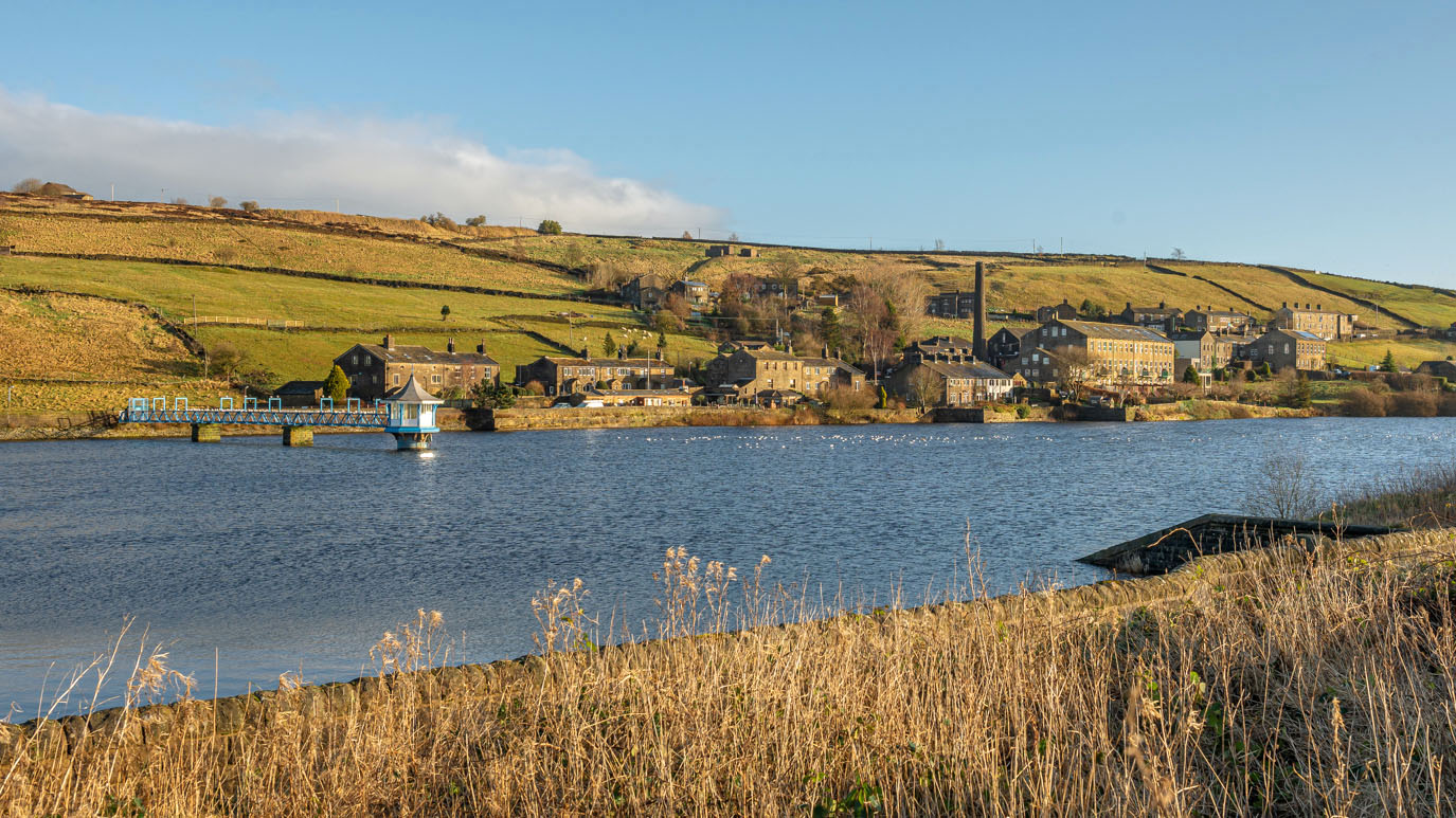 Last Of The Summer Pies: 2 Mile Circular Walk - Oxenhope | Leeming ...