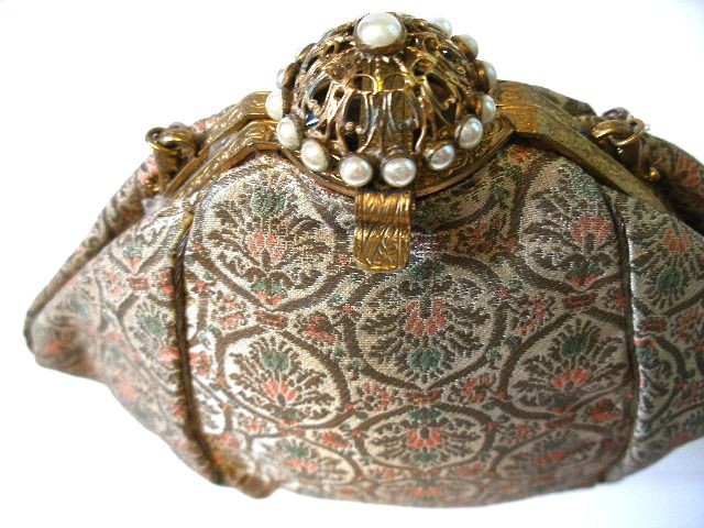 Vintage Jewel Box: Fabulous Roaring 20's Art Deco flapper girl purses!