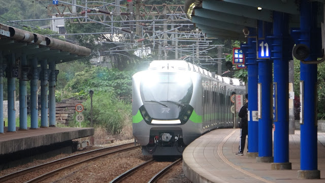 Blair's 鐵道攝影: EMU900型電聯車 / TRA EMU900 Type Electric Multiple Unit