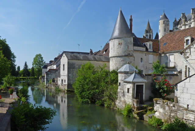 Loches - cidade medieval no Indre-et-Loire, França - Destinos para ...