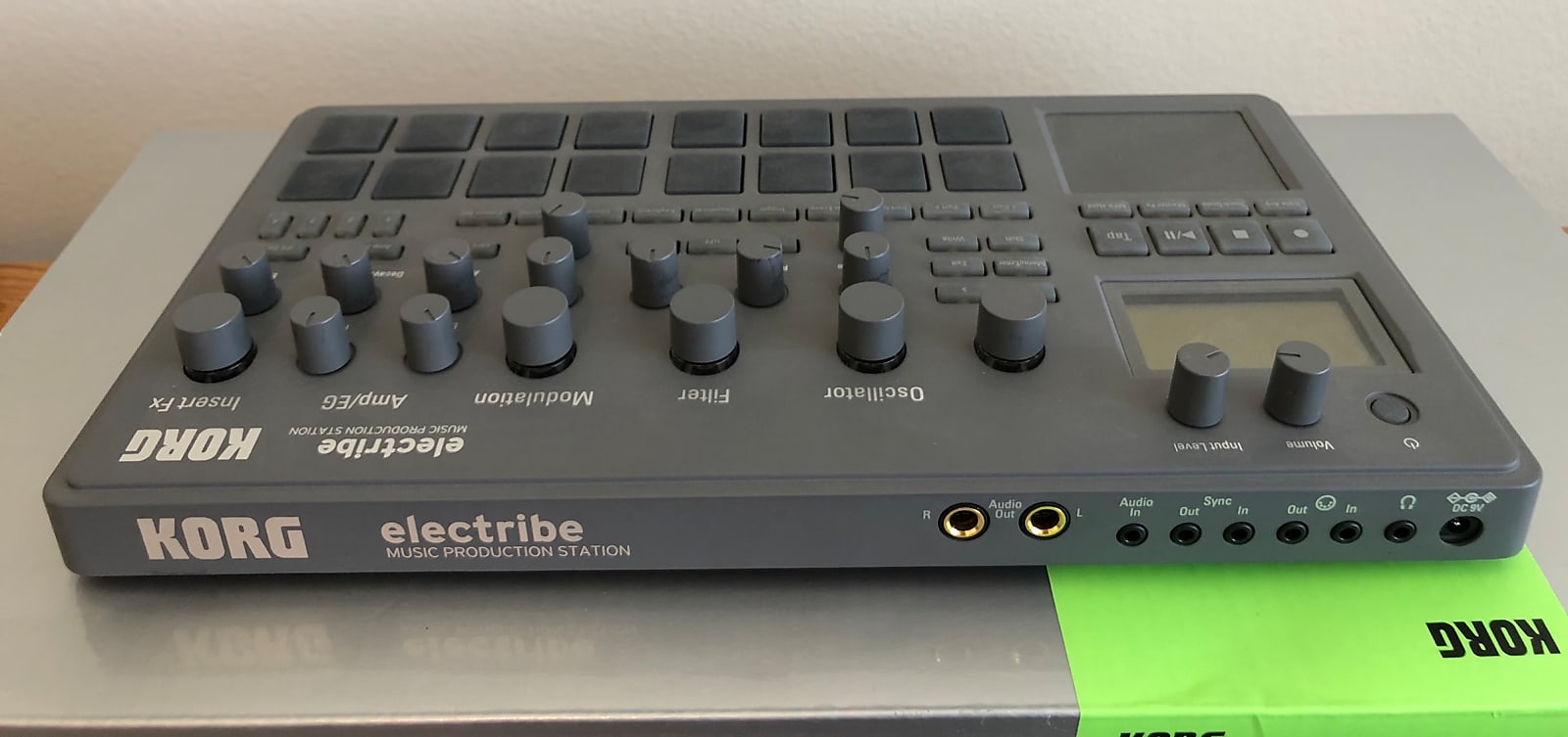 MATRIXSYNTH: Korg Electribe 2 Music Production Station w/ Blade Runner Skin