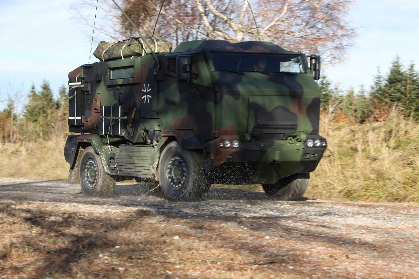 SNAFU!: KMW's Mungo Large Capacity Vehicle...