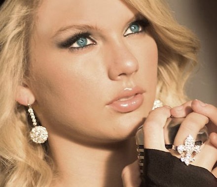 Super Hollywood: Taylor Swift Profile, Photoes And Wallpapers