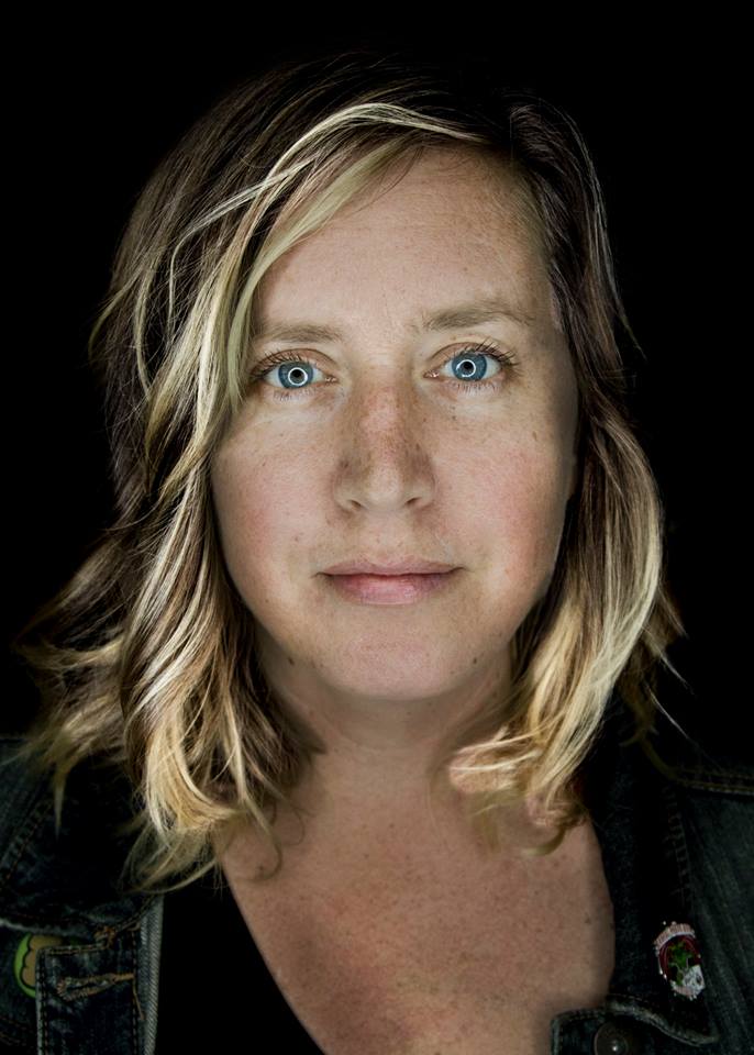 Devon McClive - The Quiet Bravery of Cello Folk