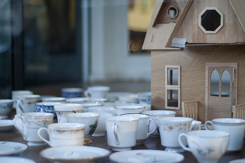 best photos 2 share: Whimsical Pictures of Tea Cups