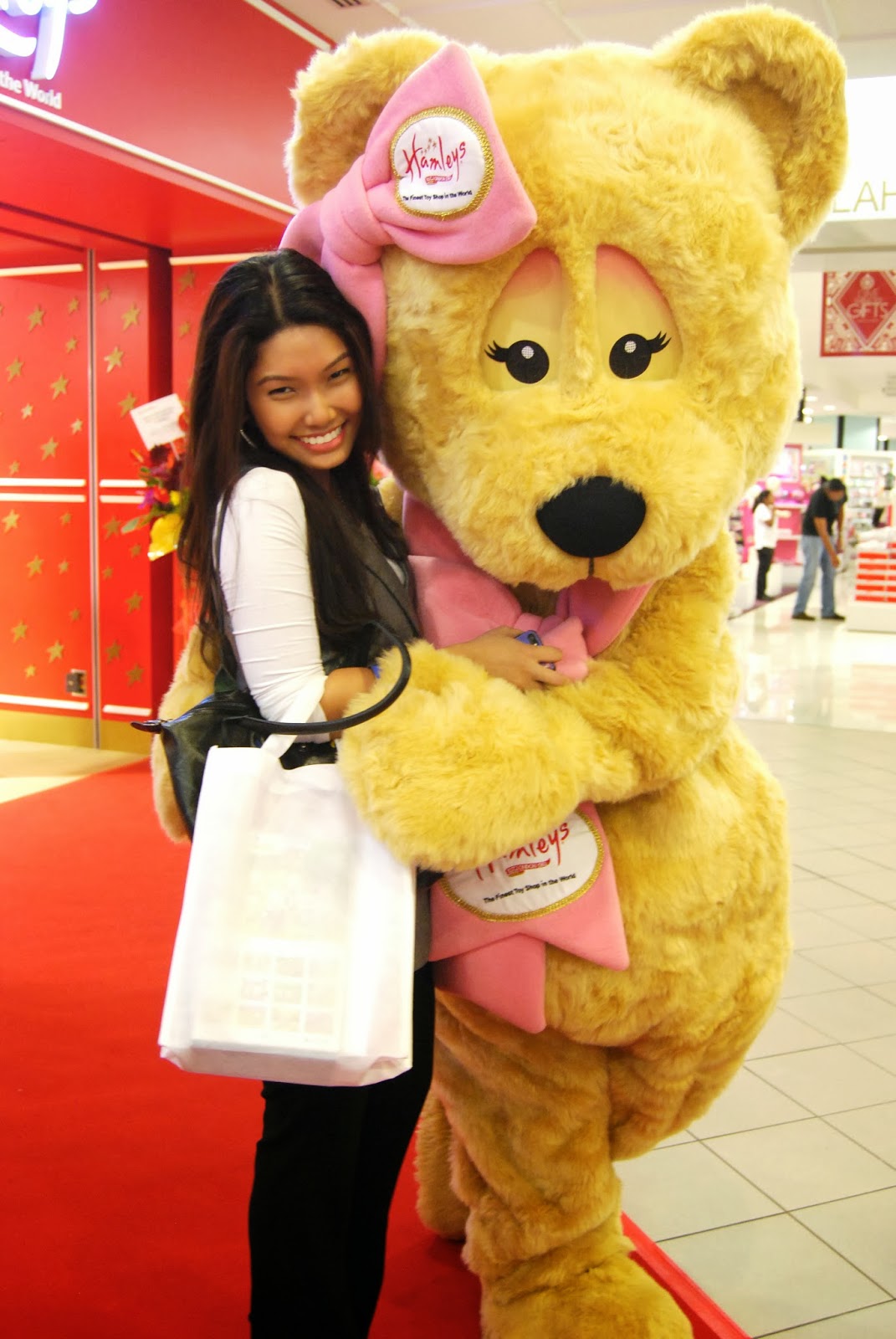 Pen My Blog: Hamleys First Flagship Store Opens in One Utama