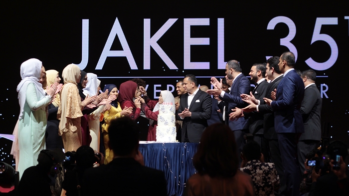 Sunshine Kelly | Beauty . Fashion . Lifestyle . Travel . Fitness: JAKEL ...