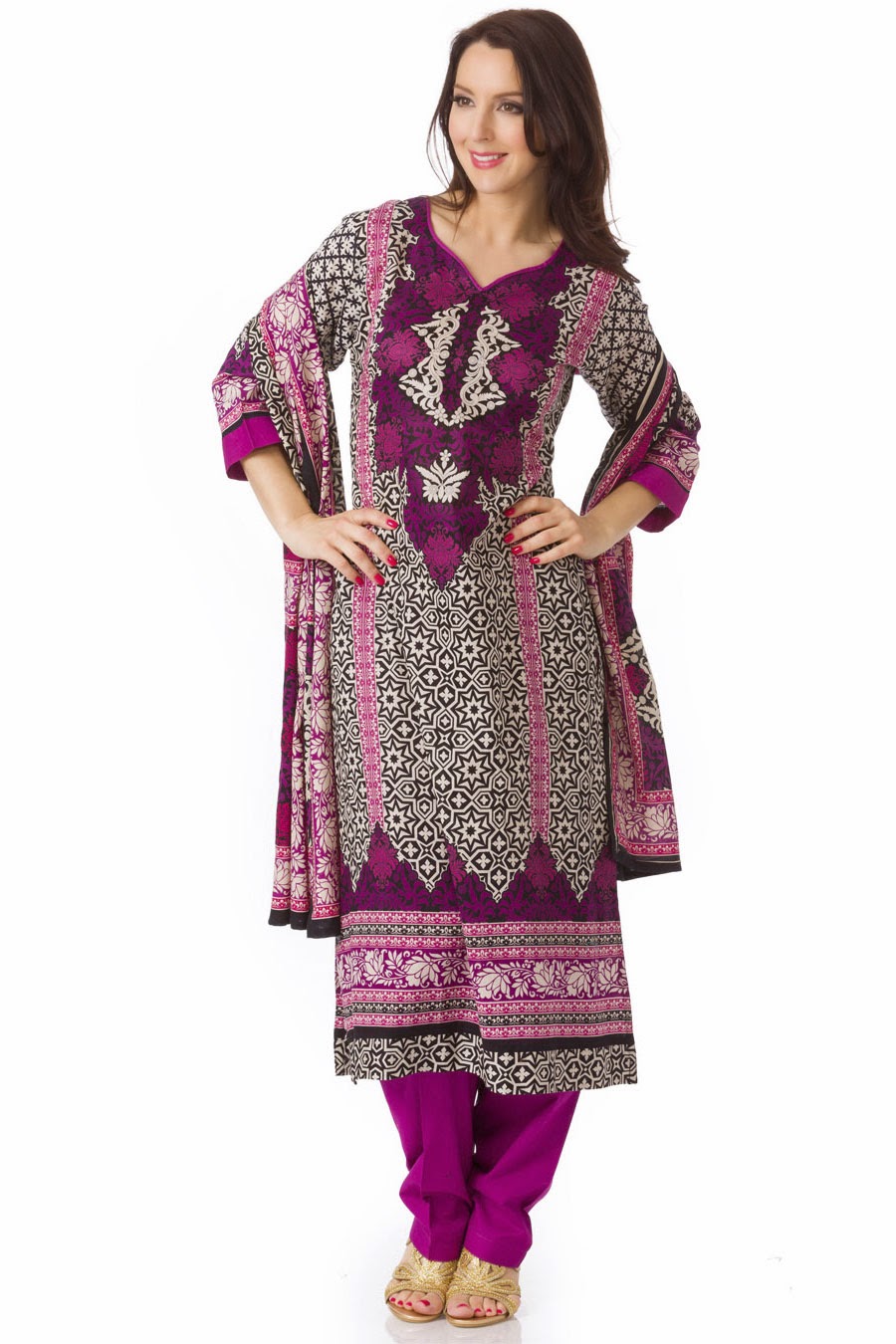 Long frocks | Pakistani Dresses | Mehndi Designs