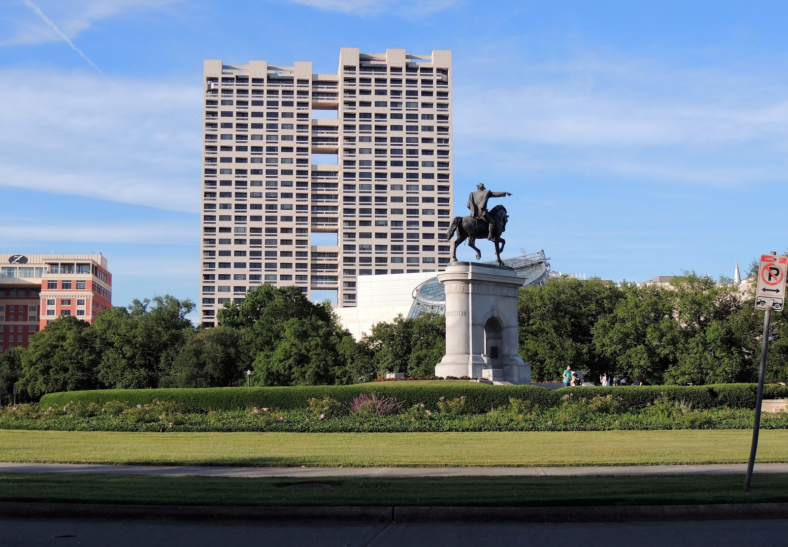 Houston in Pics: Hotel Zaza in the Museum District at Hermann Park