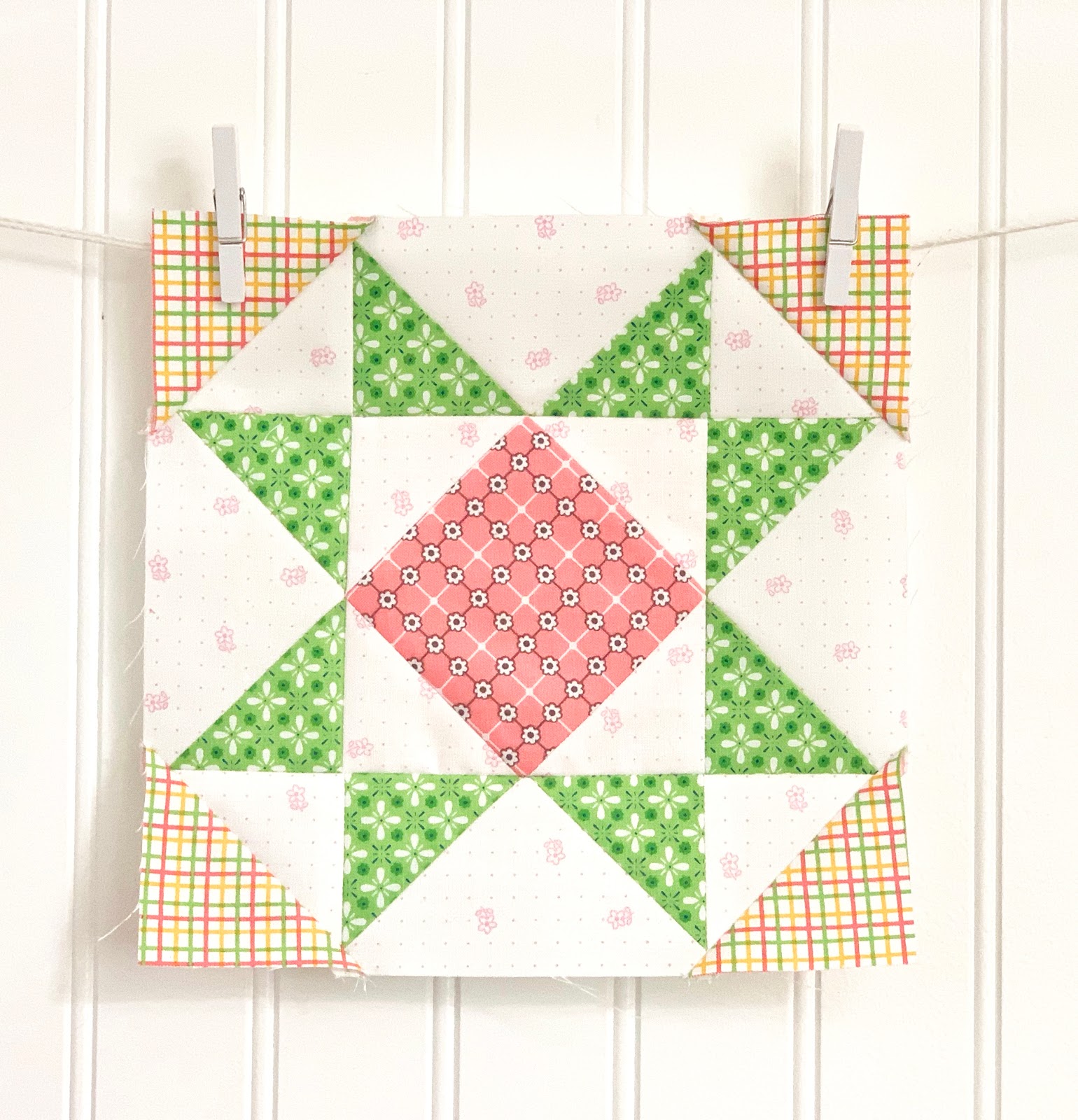 Bee In My Bonnet: Vintage Block Along - Checkers Block Tutorial!!