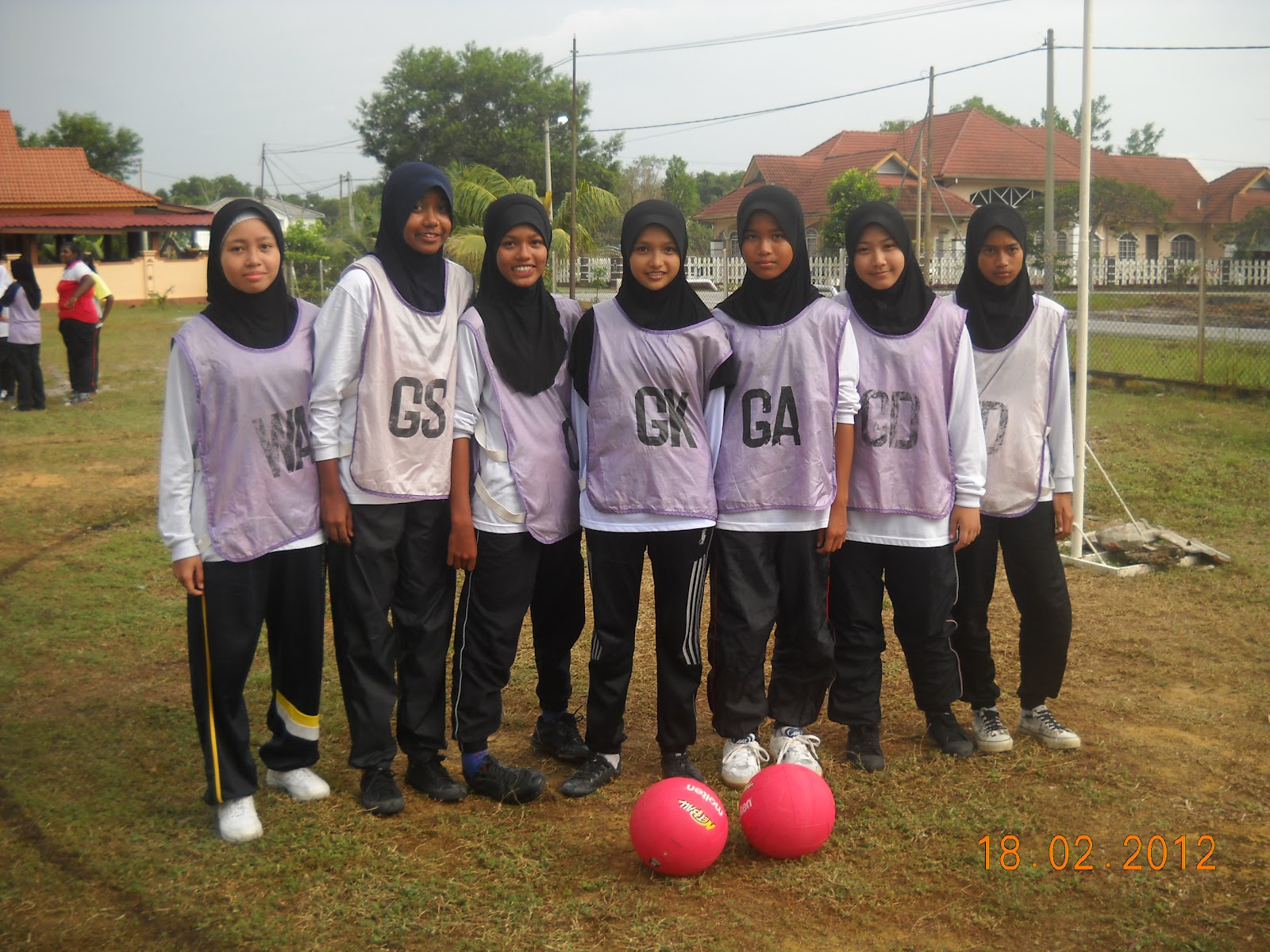 BRAHIM NYIOR: Lawatan Muhibah SMK Pekan Baru ke SMKBS Merapatkan Ukhuwah