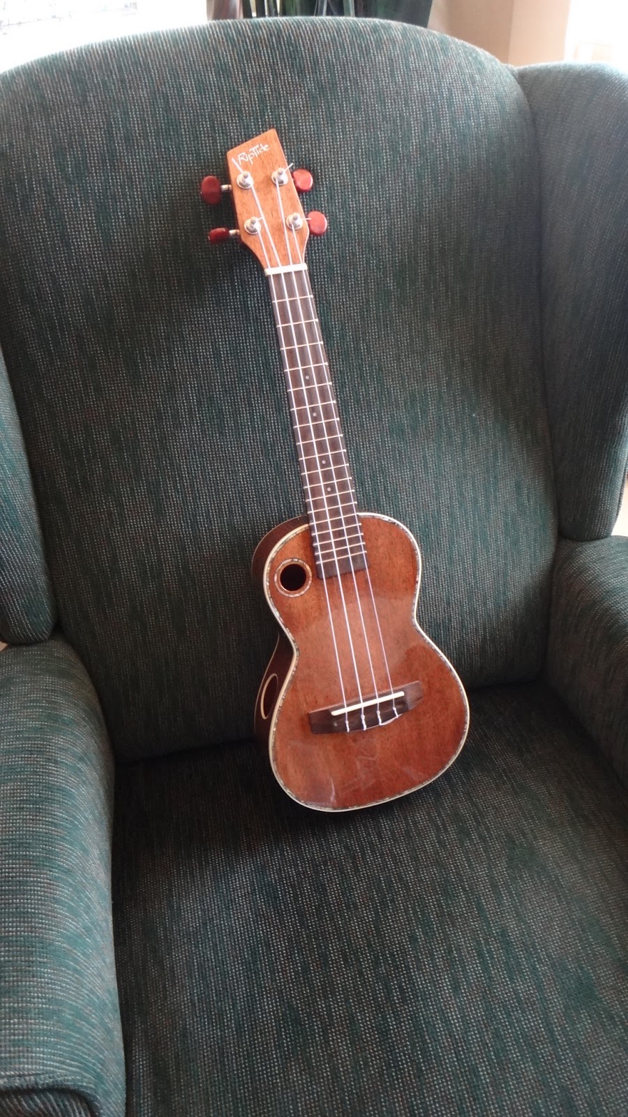 Feathers and Flowers: Famous ukulele players