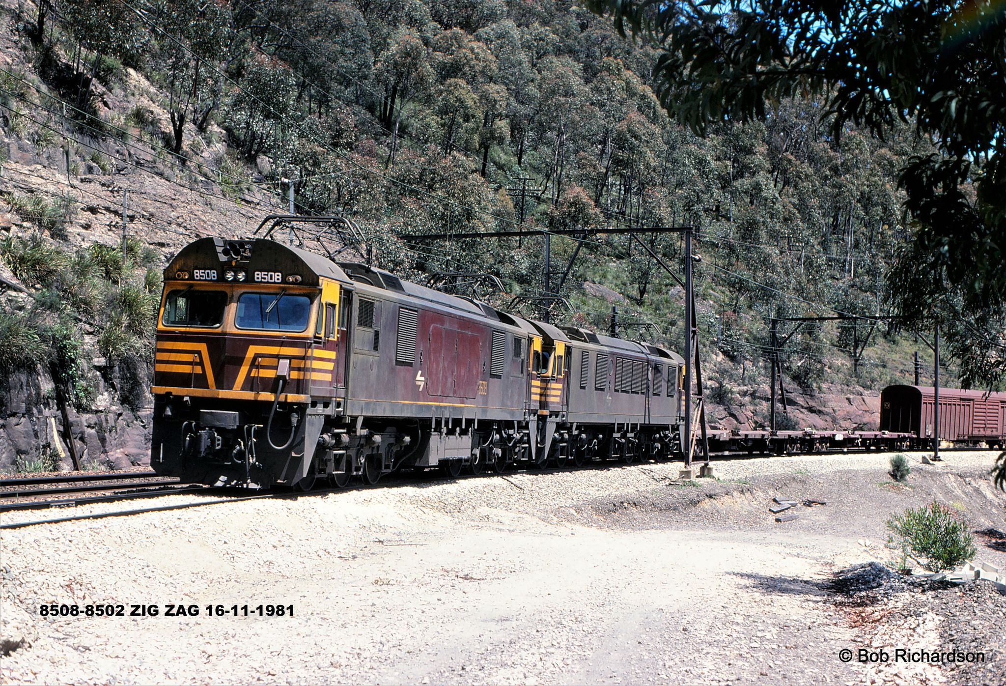 Australian Locomotive Rosters: NSW 85 CLASS