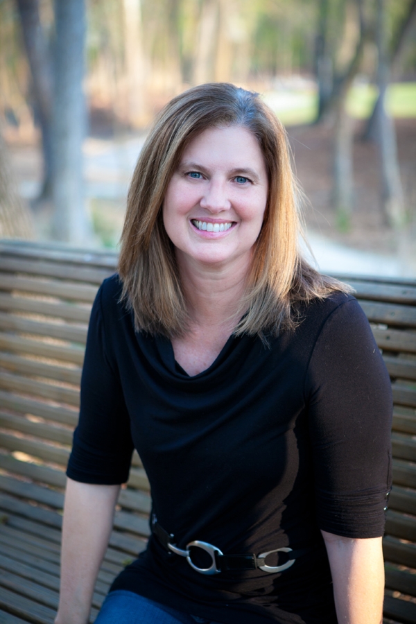 SIA MCKYE OVER COFFEE: KIM SANDERS: Her Romance Blooms On A Porch