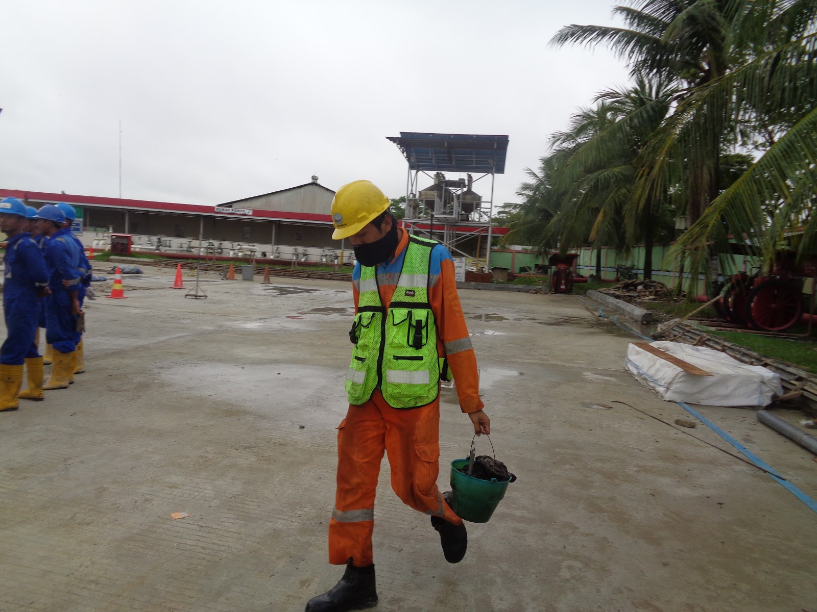 Safety Alat Pelindung Diri (APD) - Safety Talk