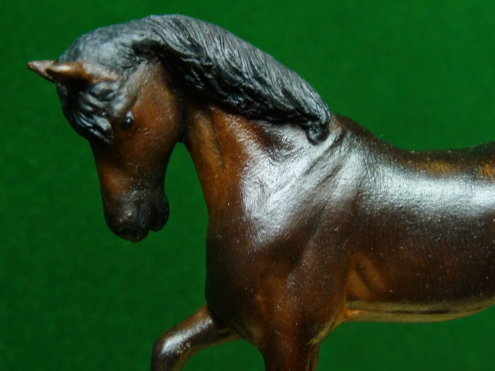 KPG Models: Ejercicio de pintura de caballo zaíno al óleo