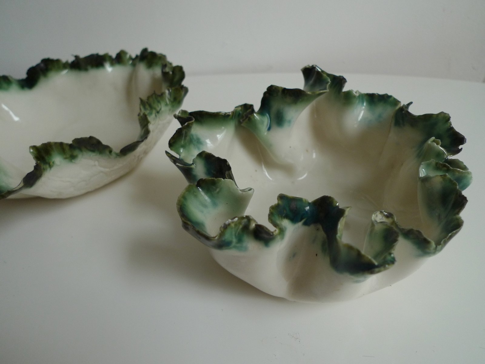 20th century at Tuderhoff: Abstract ceramic bowls