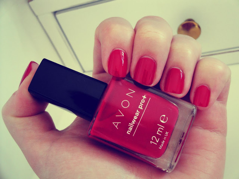 INFASHIONLOVE.COM: Avon Red Reveal...