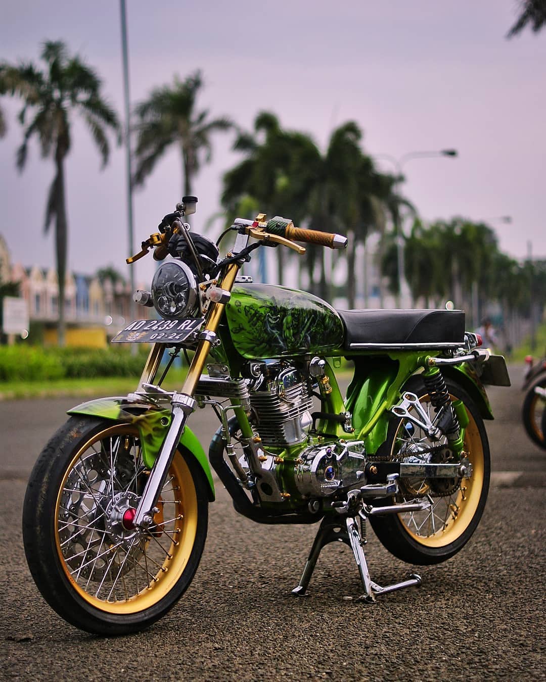 20 Gambar HD Modifikasi Honda CB 100 Airbrush Terbaru 2020