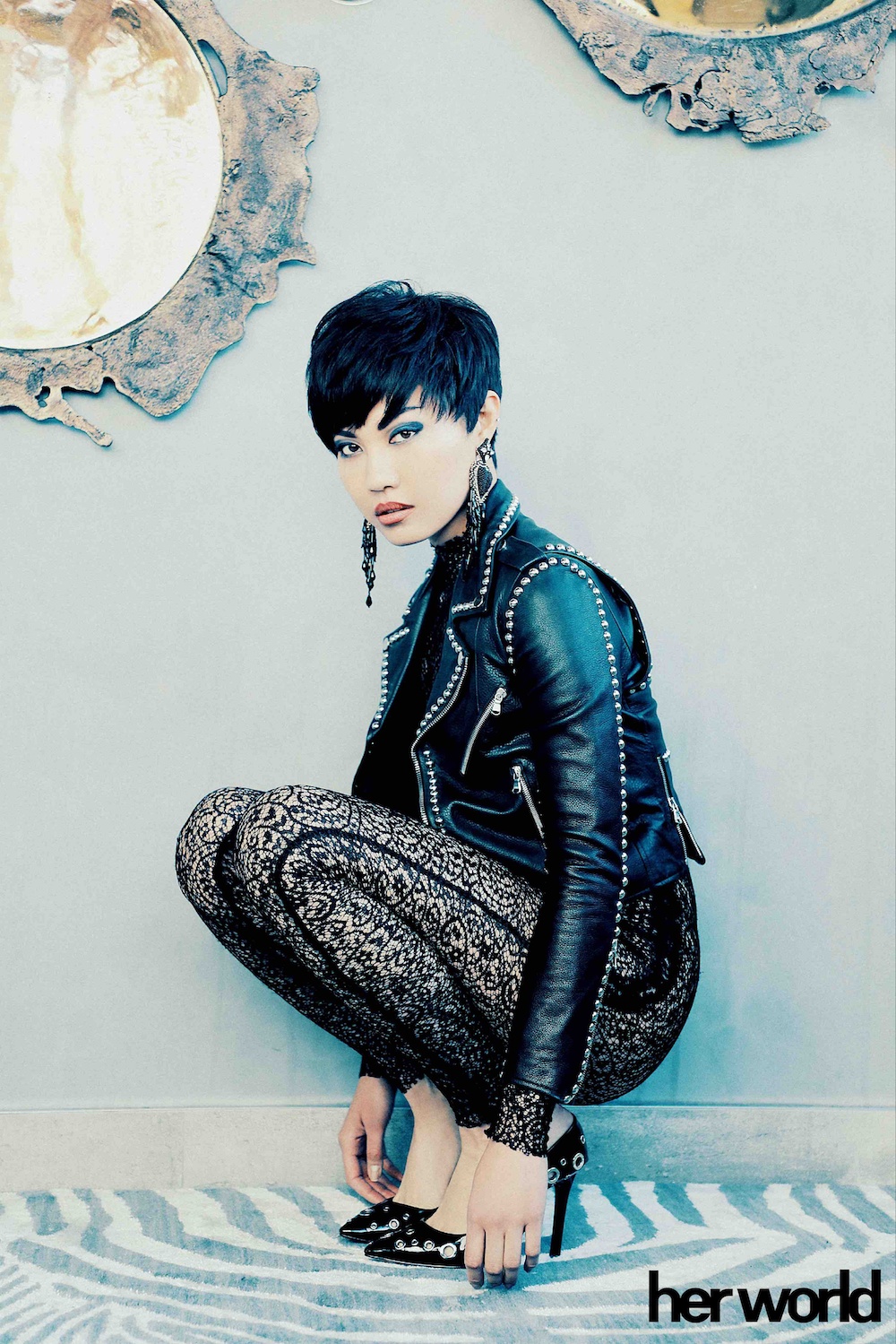 Describe The Various Roles That Julia Lee Played In Her Life