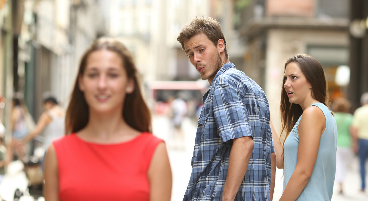 ¿Por qué los hombres voltean a ver a otras mujeres, incluso cuando ...