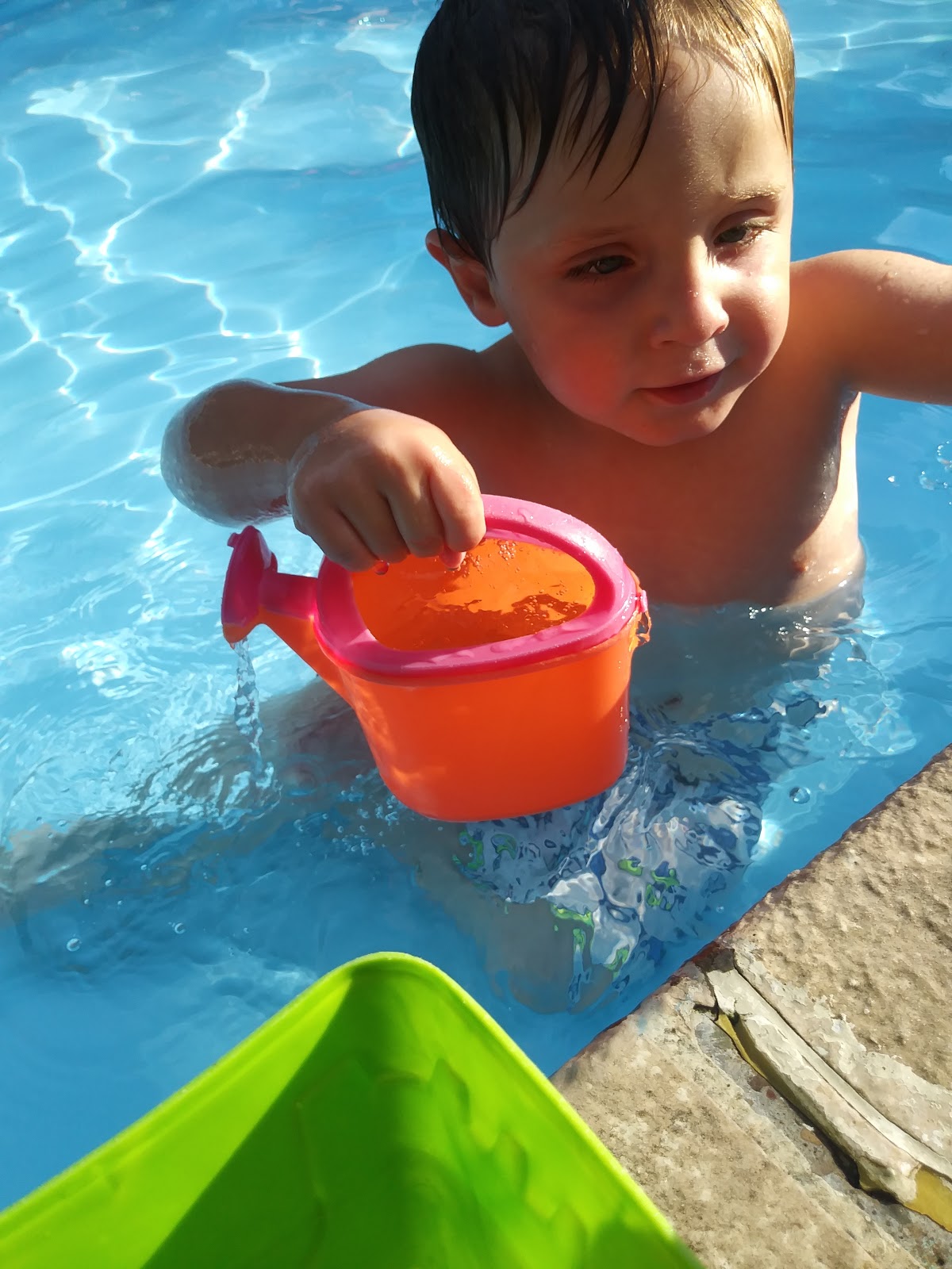 Andrew, Jonathan & Alexander: Wading Pool