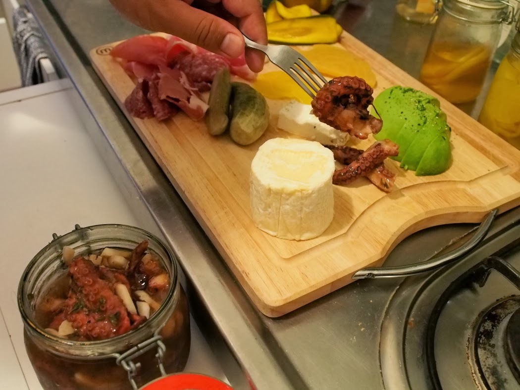 Jarhead Pickling Blog: Pickled Octopus