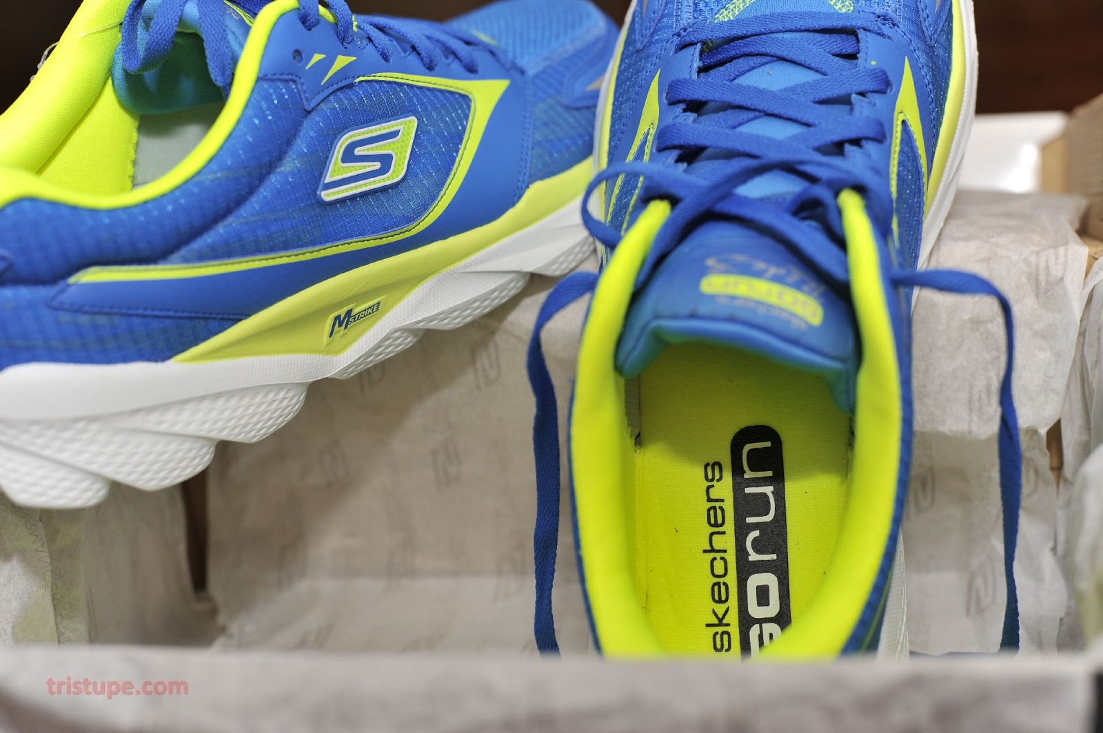 Skechers GoRunRide3 Unboxing ~ TRISTUPE.COM