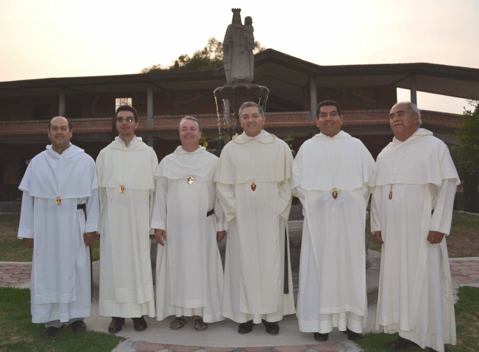 Imaginería religiosa "San Juan de Dios": El hábito Mercedario.