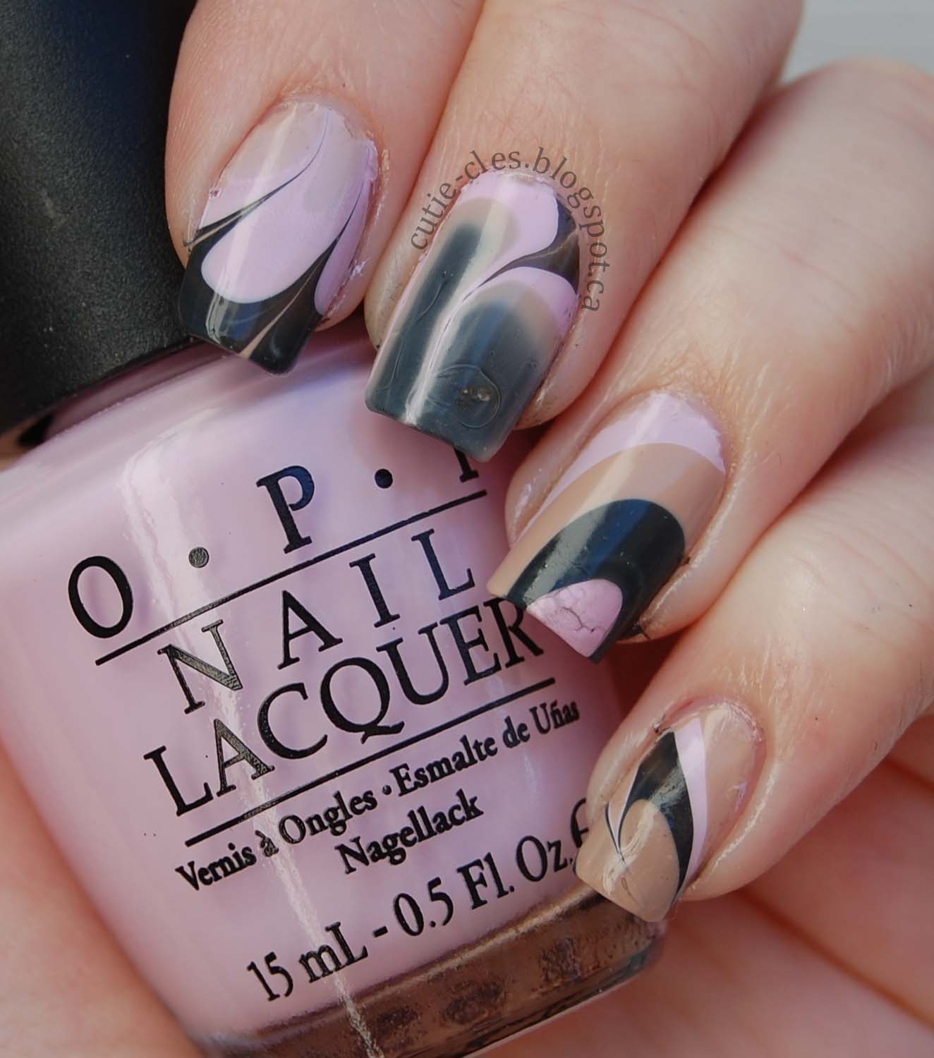Paleberry: Subtle Water Marble