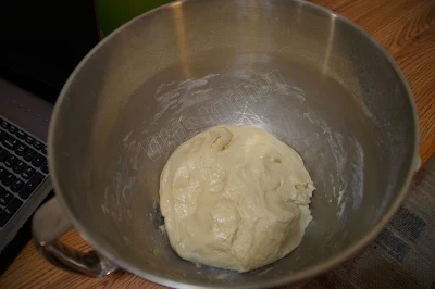 Viki 's Kitchen: Aloha bread