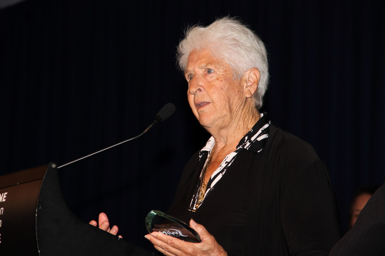 ISHOF News: Olympic Legend Dawn Fraser Named 42nd Swimming Australia ... ISHOF News: Olympic Legend Dawn Fraser Named 42nd Swimming Australia ...