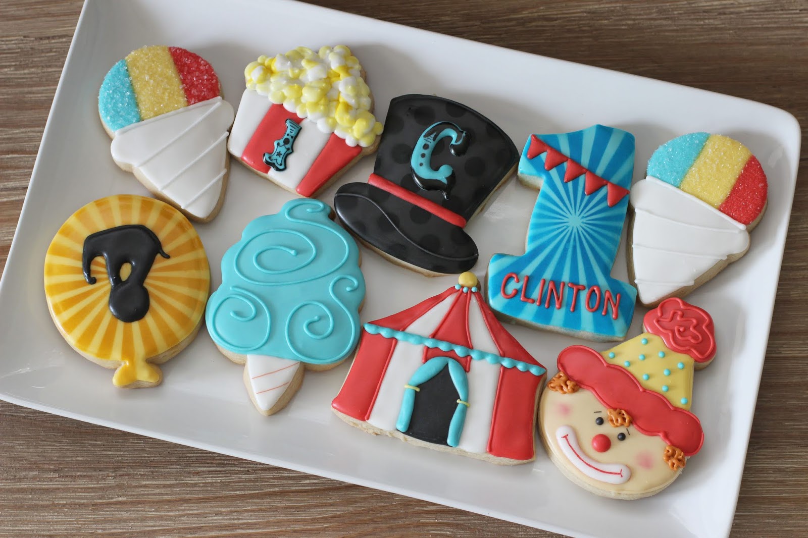 The Sugar Bee Bungalow: {Sugar Bee} Clinton's Circus Cookies