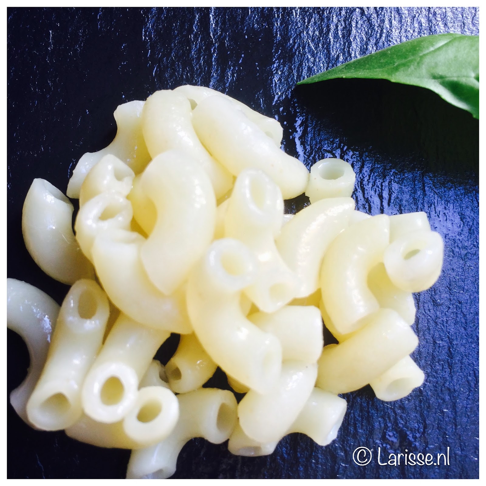 In Larisse's Kitchen: Maak je eigen macaroni mix (+ ovenschotel)