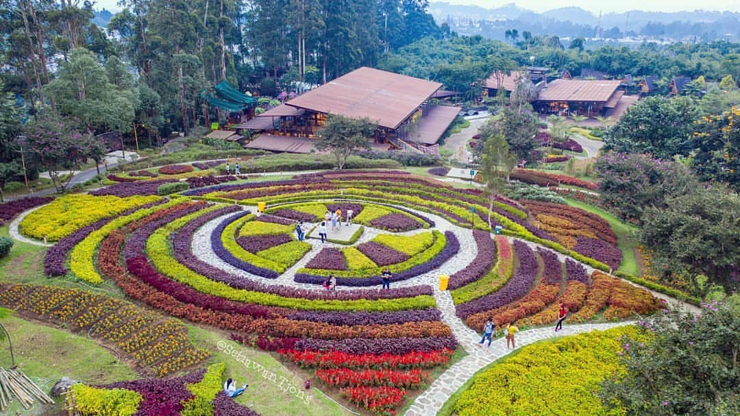Harga Tiket Masuk Dusun Bambu Lembang Terbaru 2021 Harga Tiket Masuk Dusun Bambu Lembang Terbaru 2021