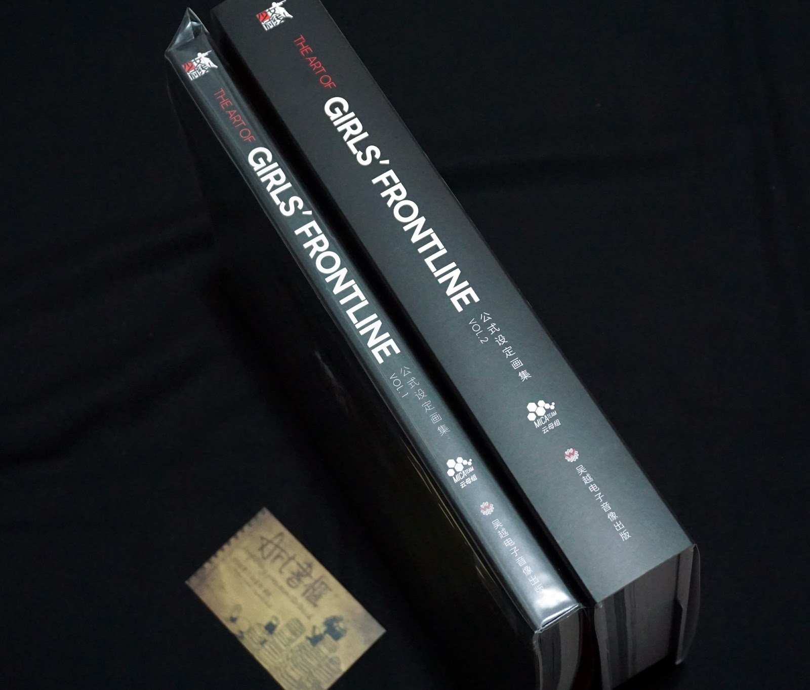 ART書櫃 Book Review: 少女前線設定集 II (普通版) ドールズフロントライン Girls' Frontline ART BOOK