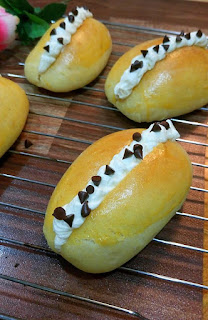sarguna's fantabulous kitchen: Cream Bun