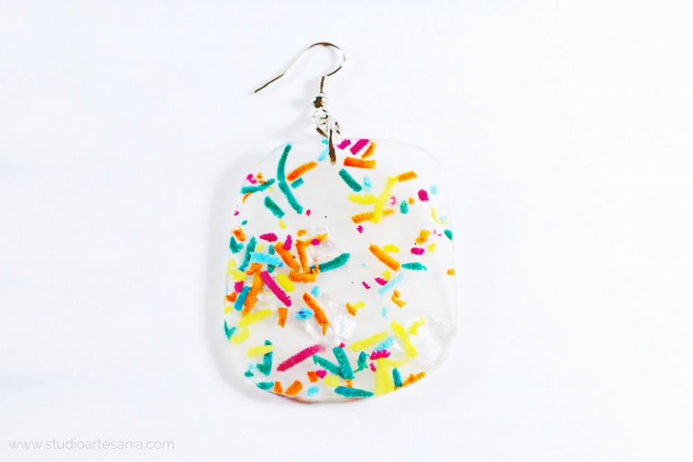 DIY Translucent and colorful polymer clay jewelry - STUDIO ARTESANIA