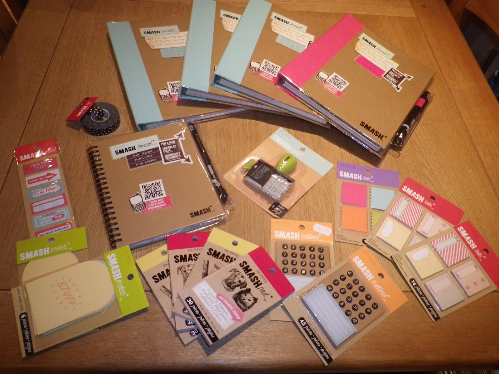 Suzie Boo Crafts: SMASH BOOKS! My new love :)