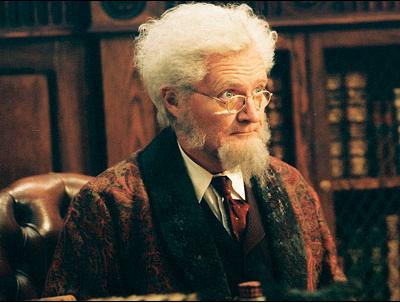 Ellennandya Vs: The Chronicles of Narnia "The Lion, The Witch and The ...