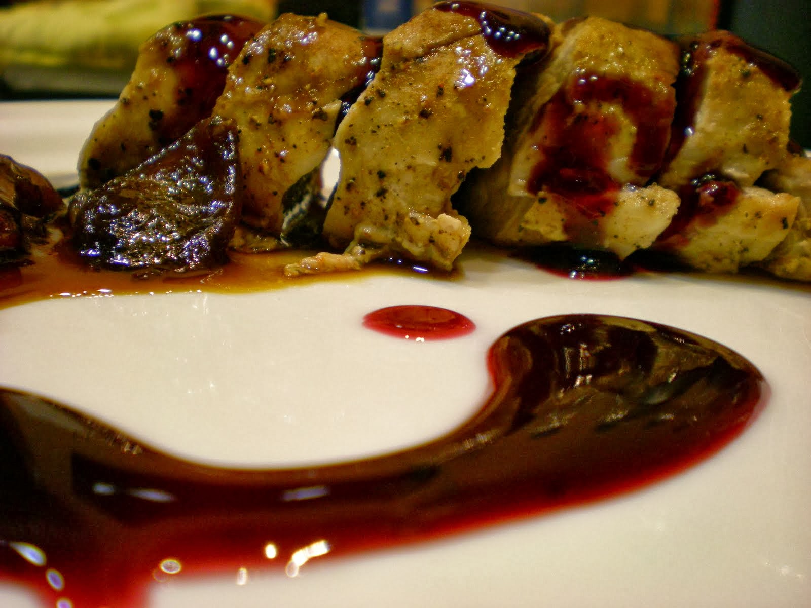 RECETAS DIVINAS: PECHUGA DE POLLO CON SALSA DE CIRUELAS