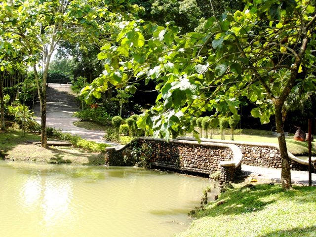 MPV LANDSKAP DAN NURSERI: TAMAN REKREASI HUTAN BANDAR JOHOR BAHRU