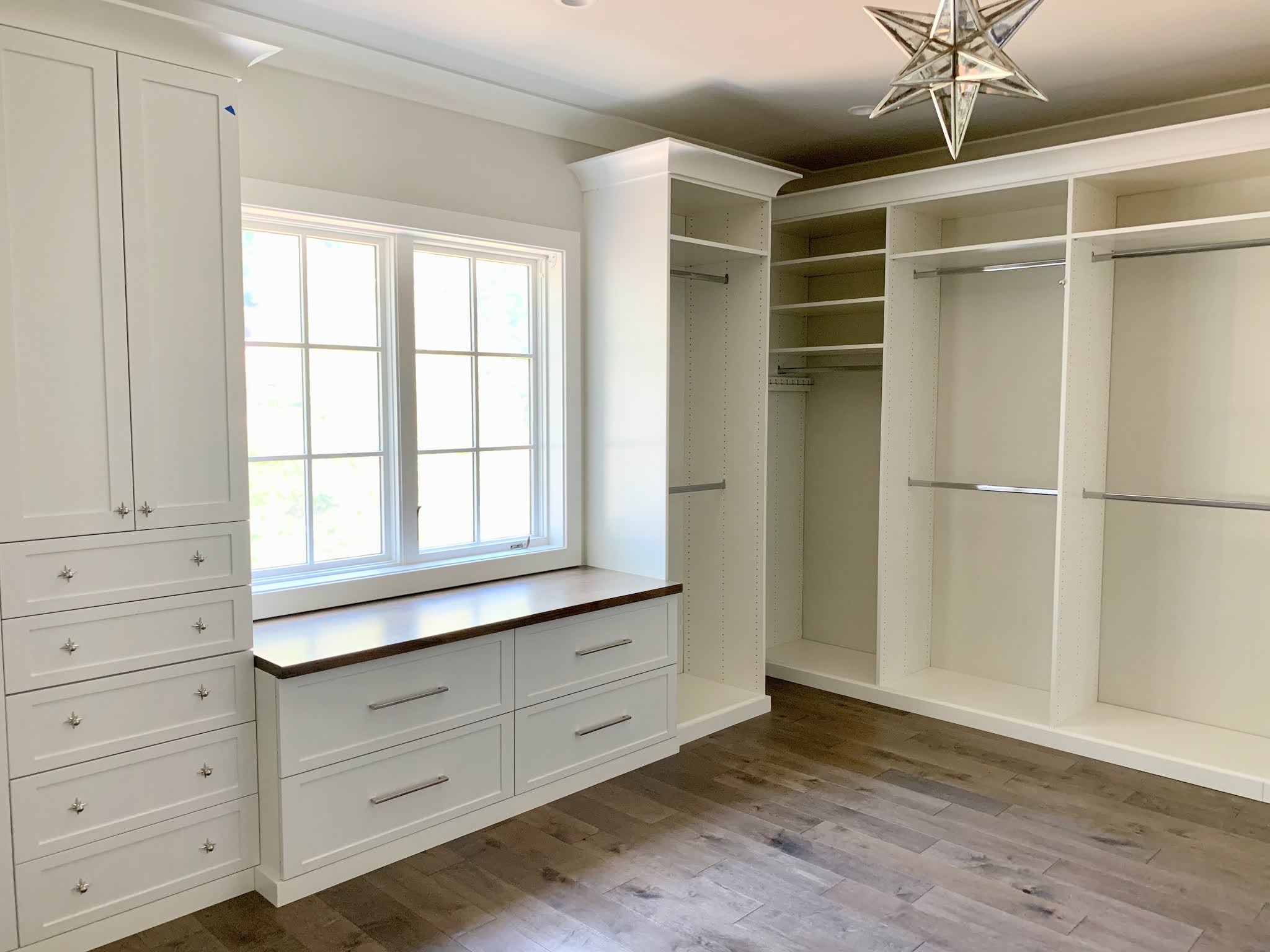 Malka In The Closet: CUSTOM CLOSET IN WHITE