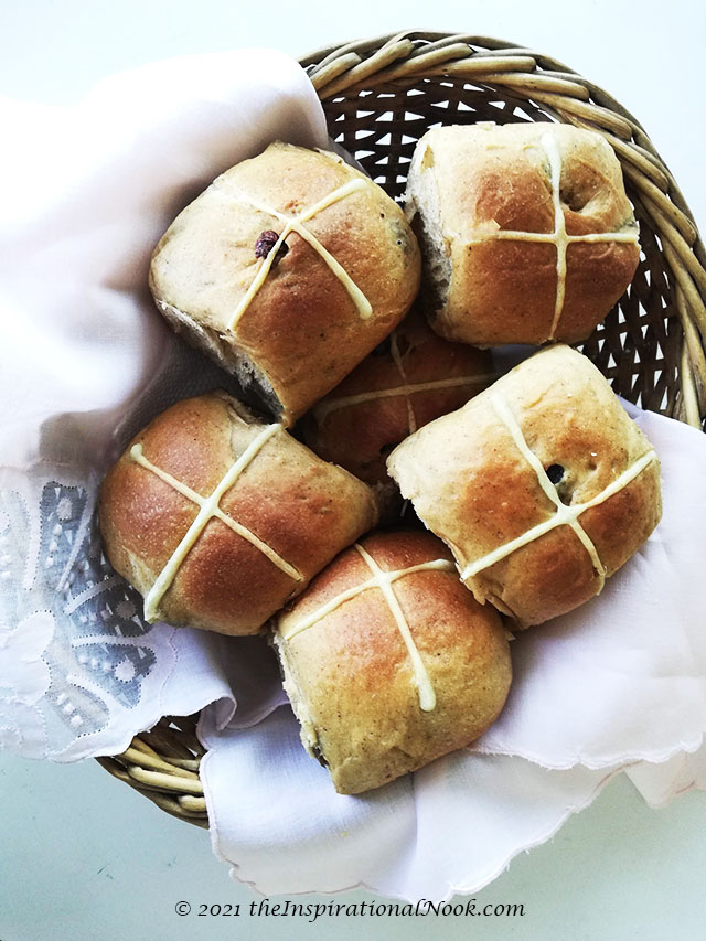 Easy Hot Cross Buns for Good Friday