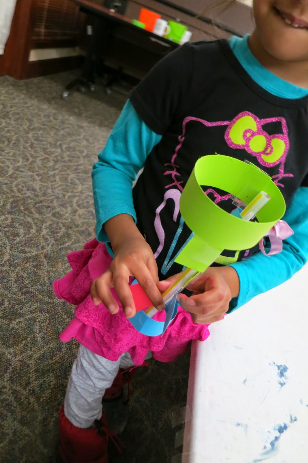 WonderWorks: Straw Flyers : library makers