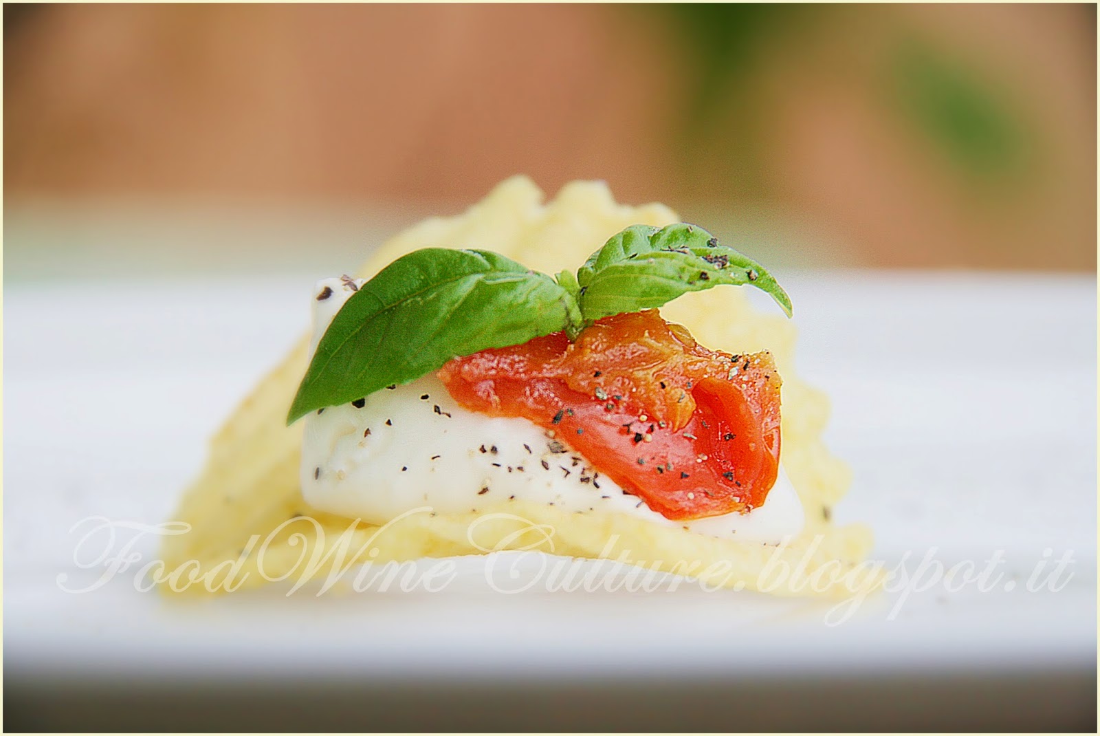 “Rustica” San Carlo con Formaggio Fresco, Pepe Nero, Basilico e ...