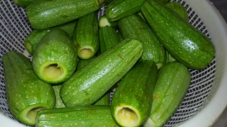 و بعدها ننتقل لتحضير الحشوة كالتالي: