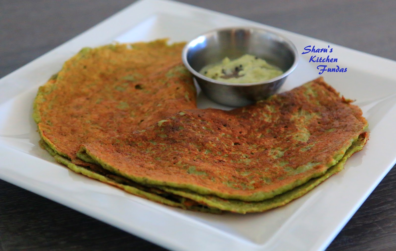 Sharu's Fundas: Sprouted Green Gram (Moong) Dosa