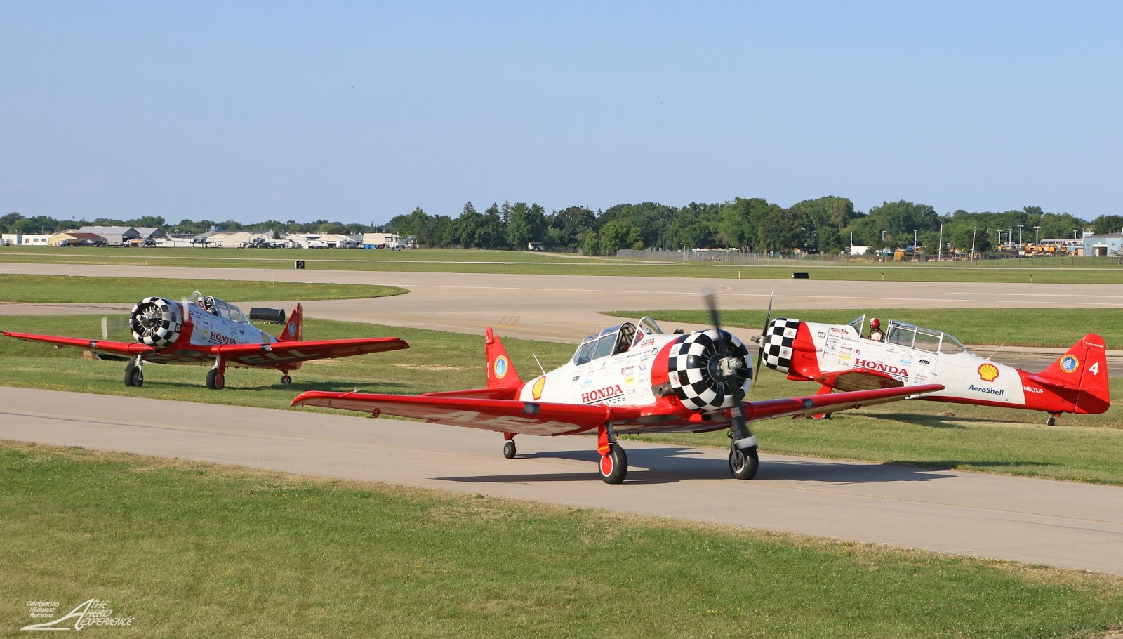 The Aero Experience: EAA AirVenture Oshkosh 2019: Airshows - Aeroshell ...